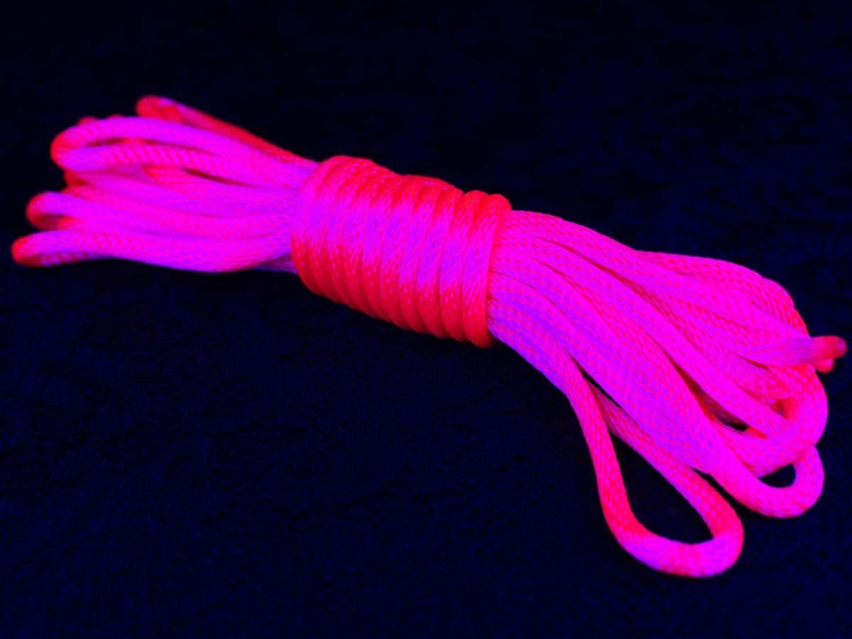 Radioactive Pink (Blacklight/UV) Nylon Bondage Rope 1/4" 6mm - Twisted Syn